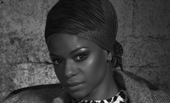 TAMIKA – Kingstone